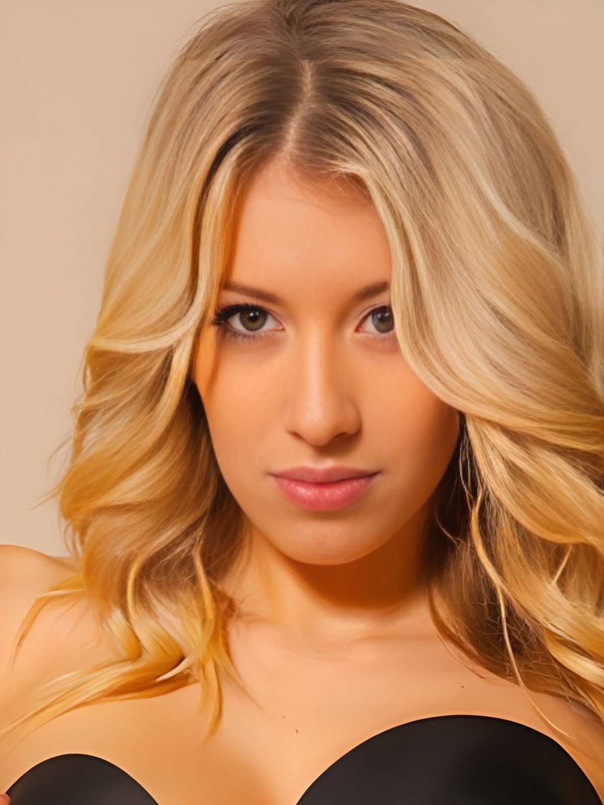 Bexie Williams (Model) Age, Wiki, Height, Weight, Biography, Boyfriend ...