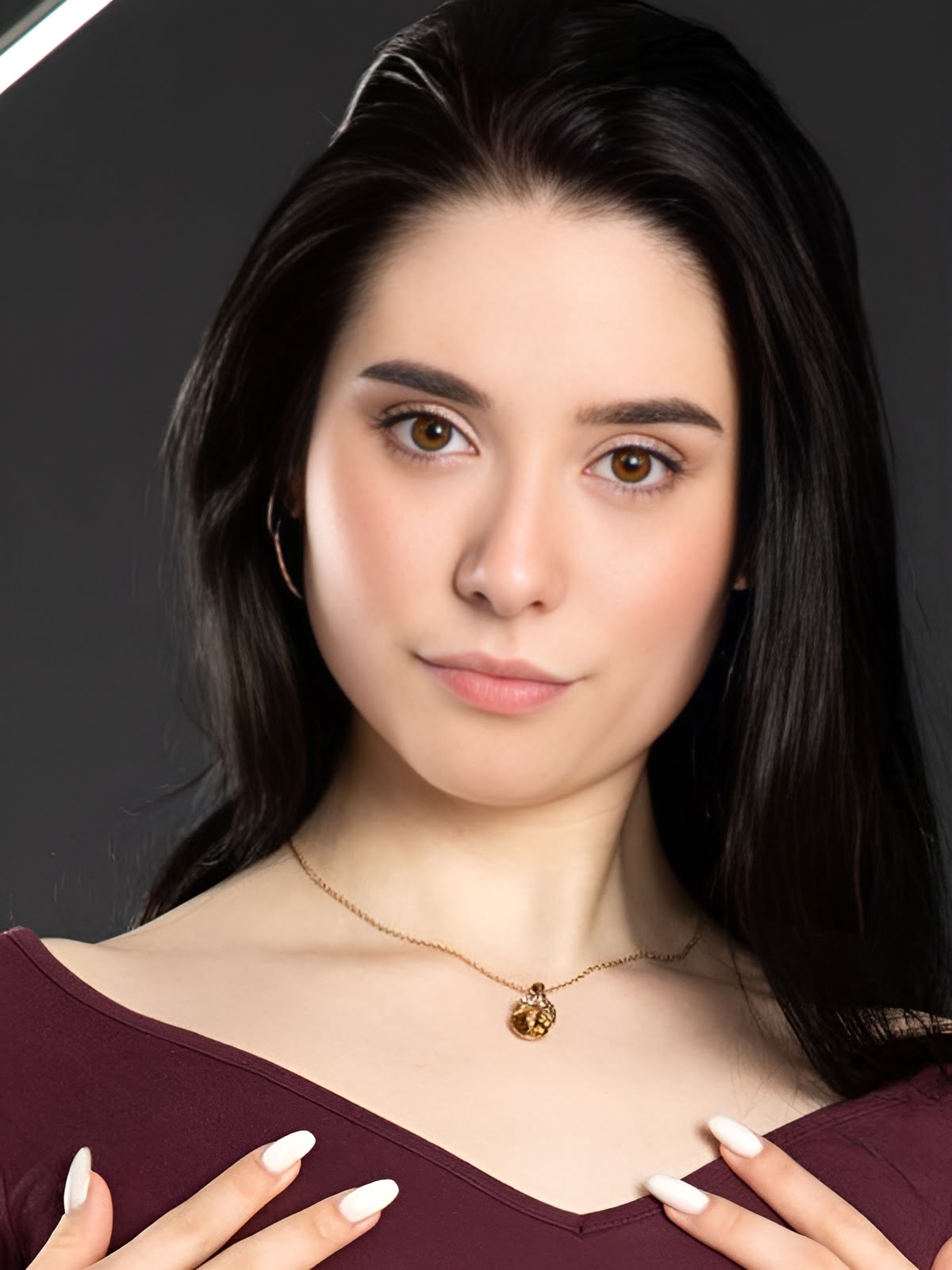 Ofra Gauset (Model) Age, Wiki, Bio, Photos, Career, Height, Boyfriend and More