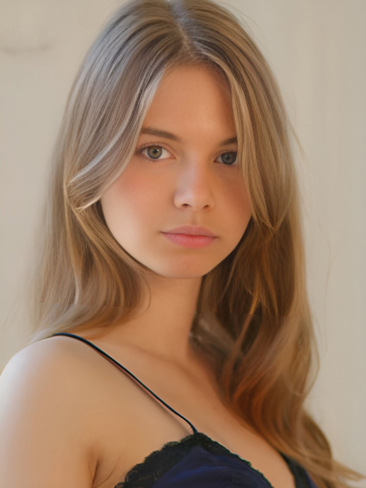 Siya (Model) Age, Height, Weight, Wiki, Biography, Career, Photos and More