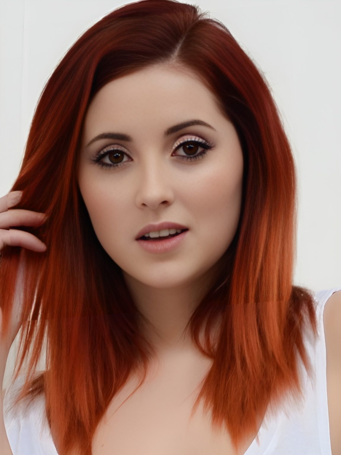 Lucy Vixen (Model) Wiki, Age, Height, Bio, Weight, Photos, Career and More