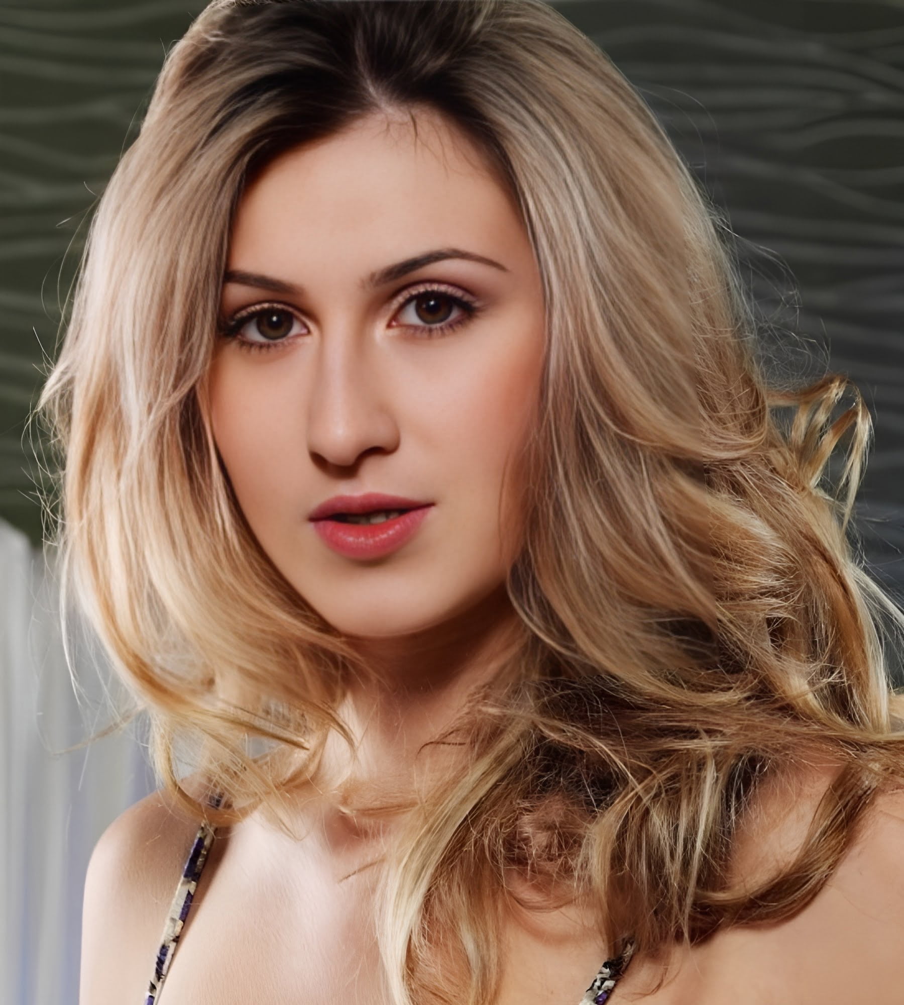 Viviana (Model) Height, Wiki, Age, Biography, Weight, Bio, Photos ...