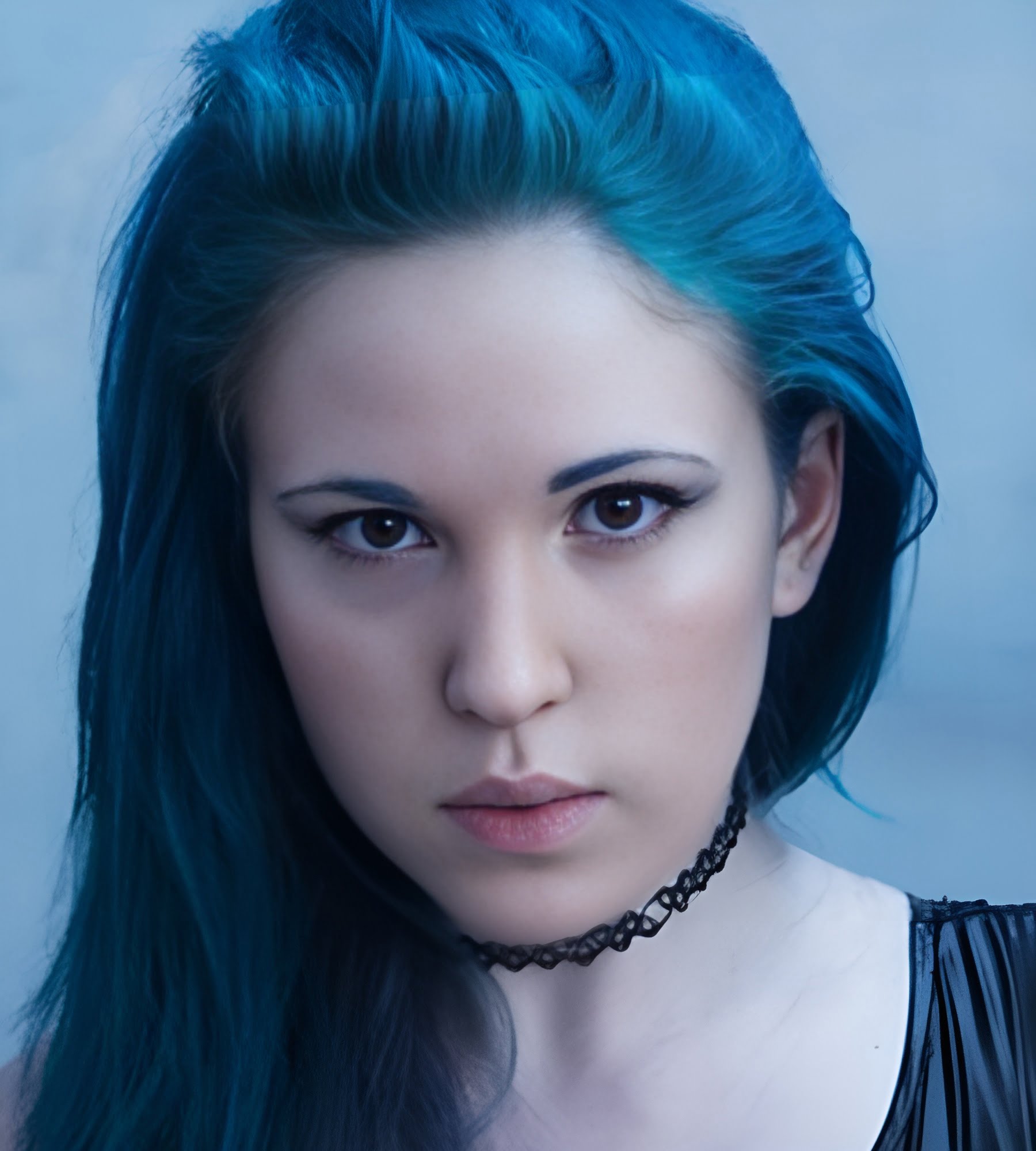 Vonka Romanov (Model) Height, Wiki, Age, Biography, Weight, Bio, Photos ...