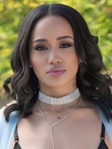 Julie Kay (Actor & Model) Wiki, Age, Height, Ethnicity, Boyfriend and More