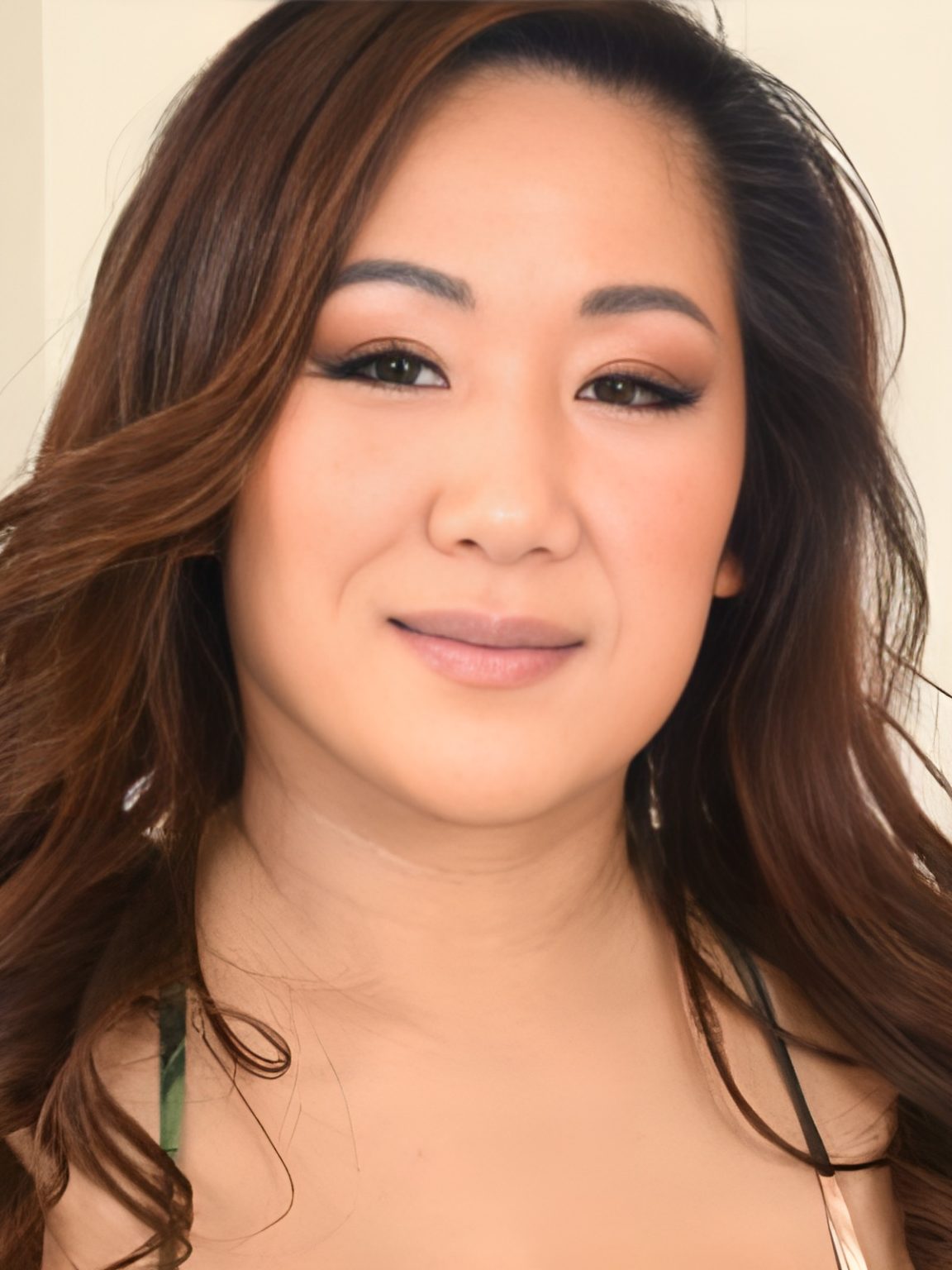 Song Lee (Model) Wiki, Age, Height, Bio, Weight, Photos, Career and More