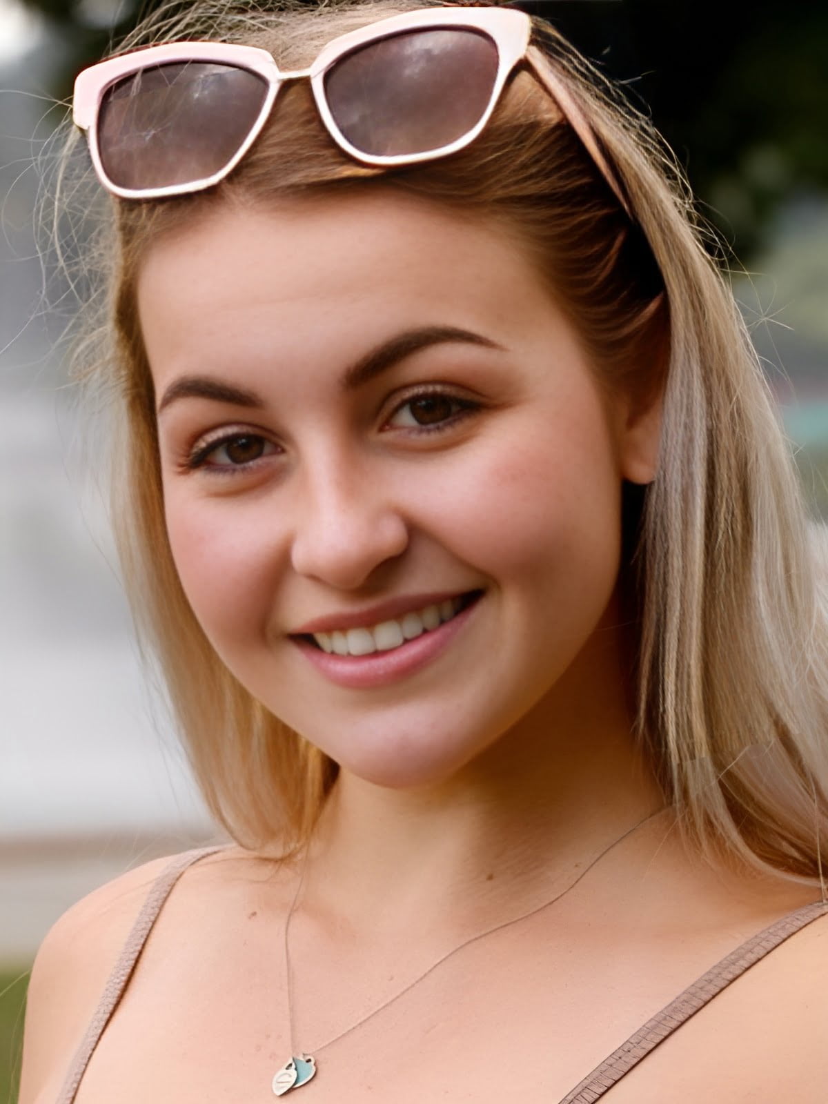 Stella Garmen (Model) Wiki, Age, Height, Bio, Ethnicity, Boyfriend ...