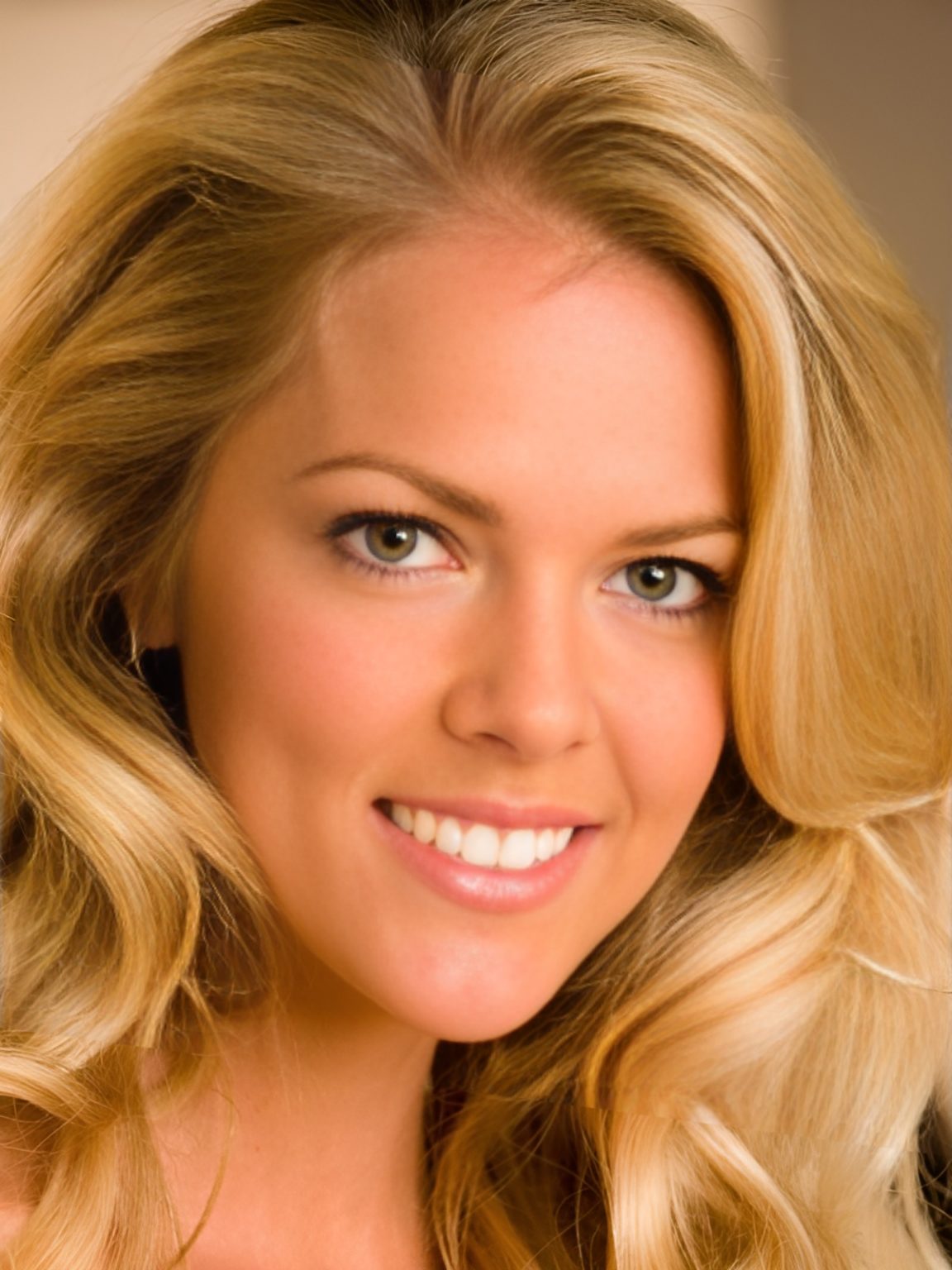 Tiffani Shipman (Model) Wiki, Age, Height, Bio, Weight, Photos, Career ...
