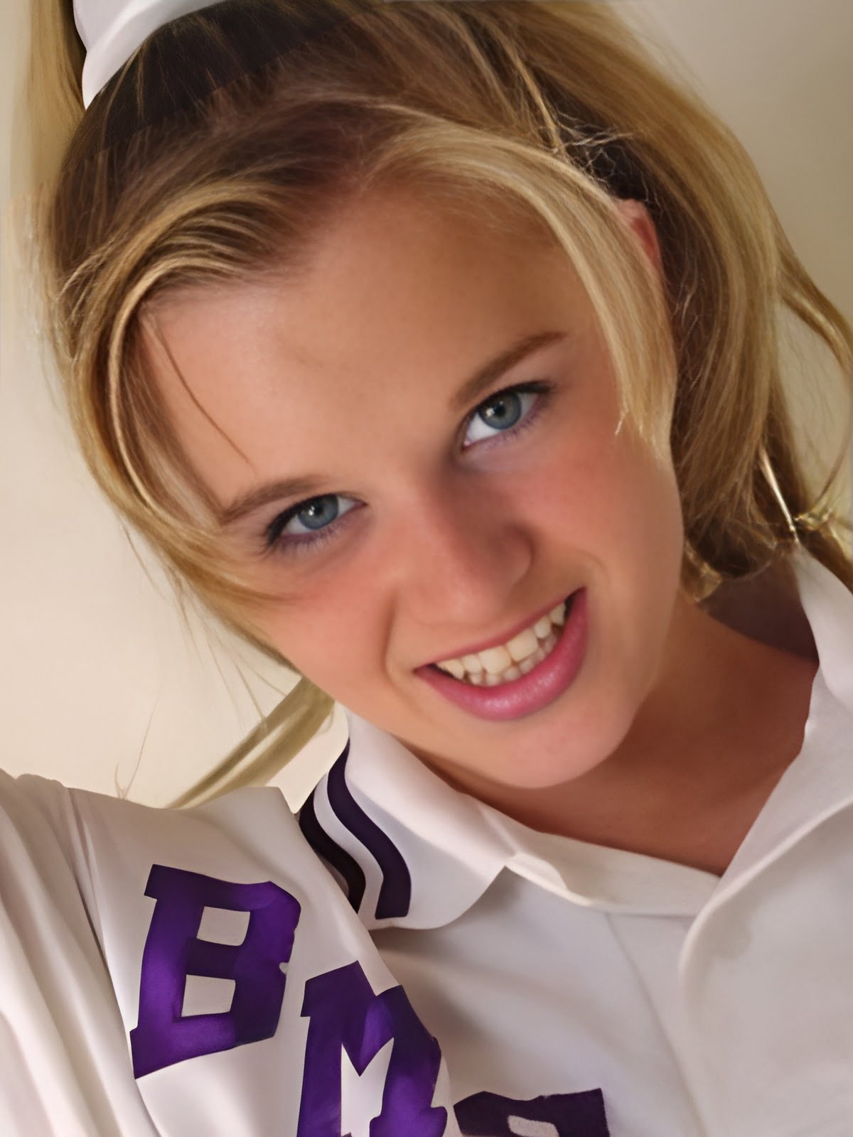 Victoria Pink (Model) Wiki, Age, Height, Bio, Weight, Photos, Career ...